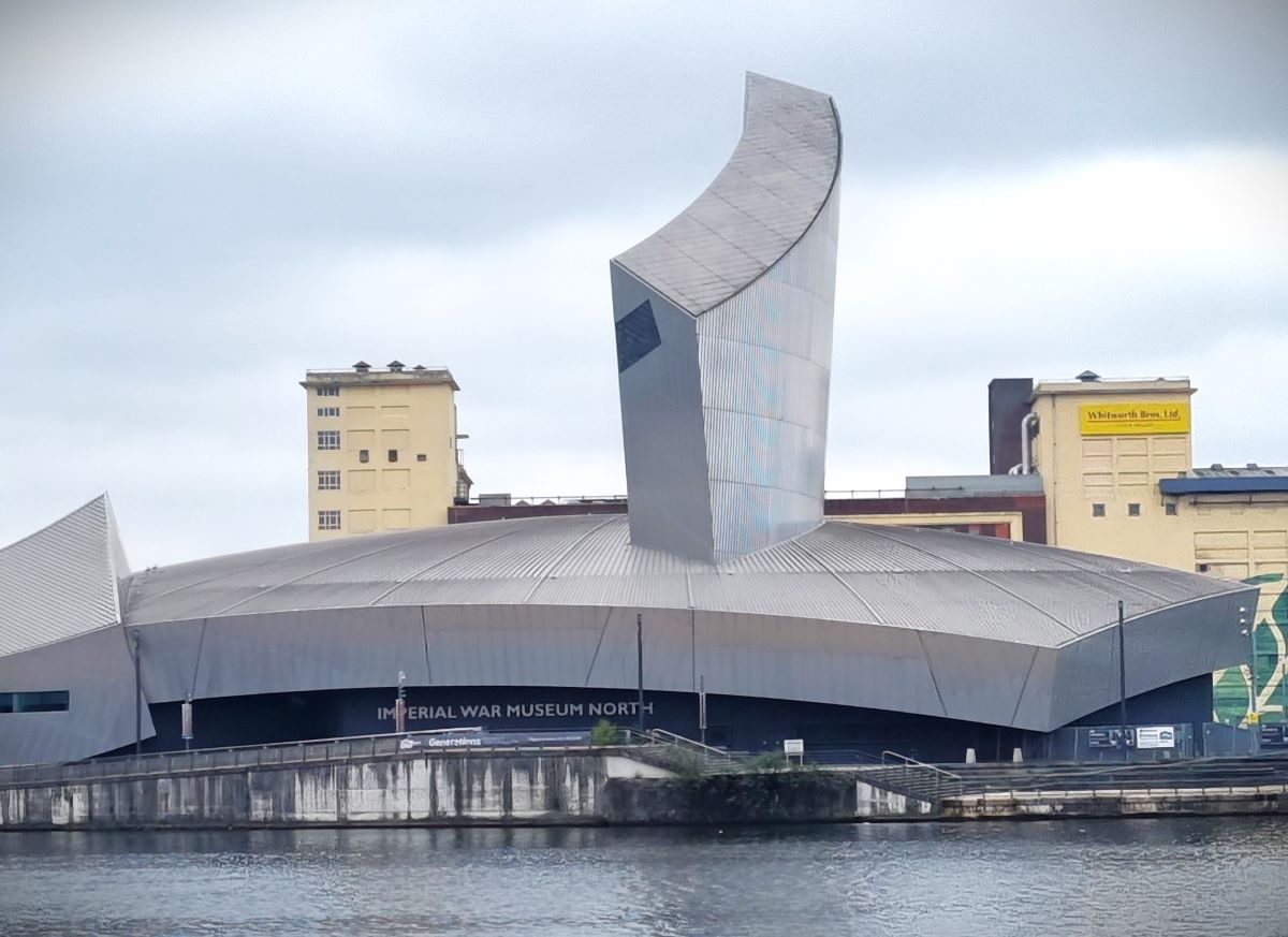 Field trip reflection: Imperial War Museum North. – Students as Researchers